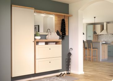 Klasična i moderna predsoblja, Prima namještaj